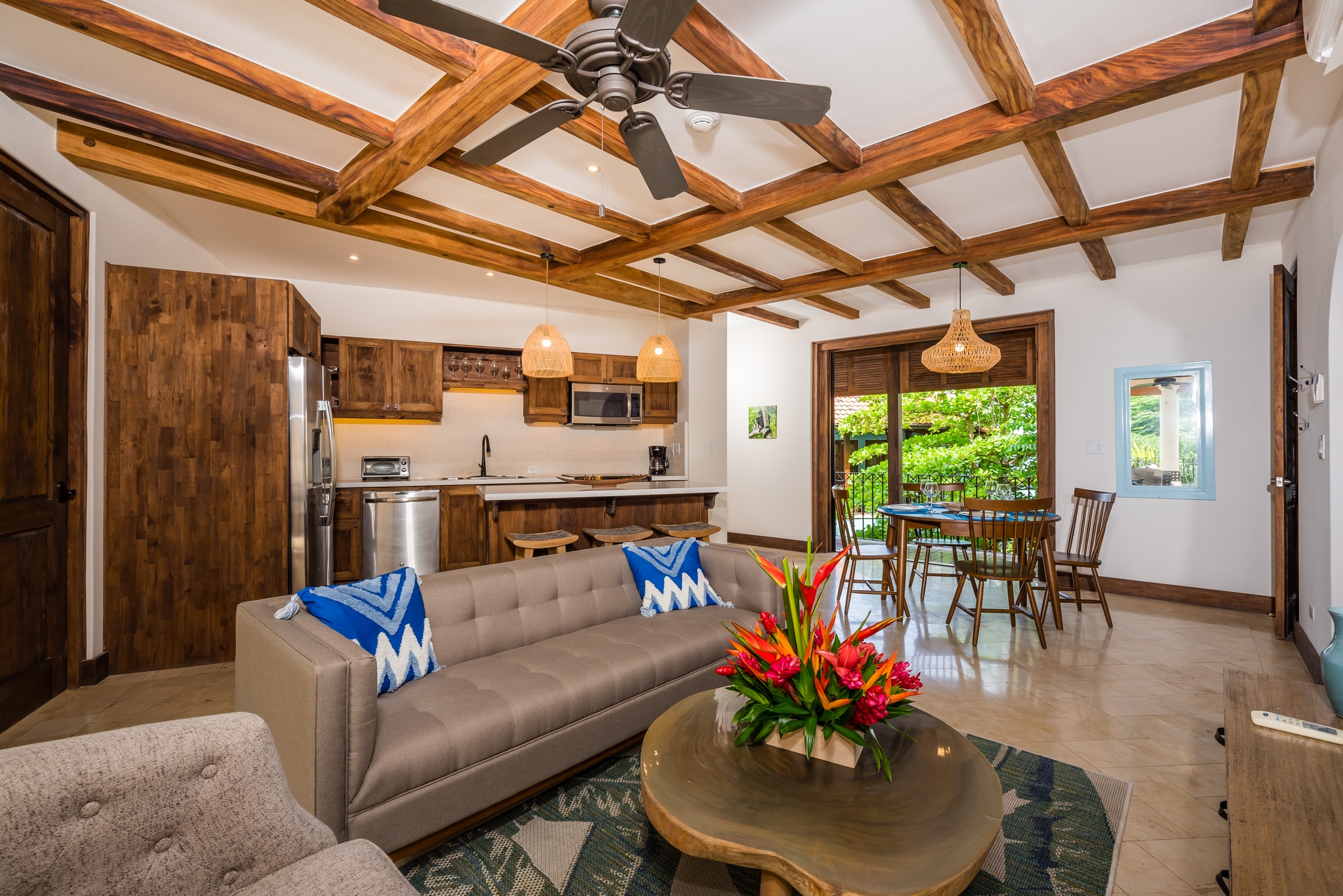 24 Plaza Carlota, Exquisite 2-Bed Condo in Las Catalinas