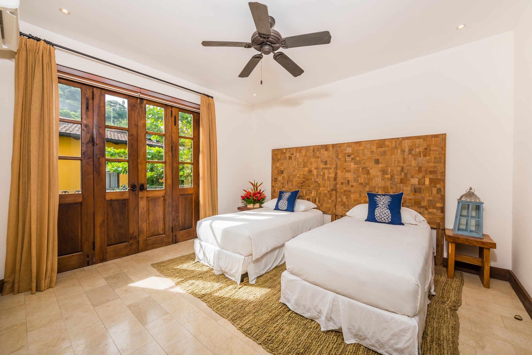 24 Plaza Carlota, Exquisite 2-Bed Condo in Las Catalinas