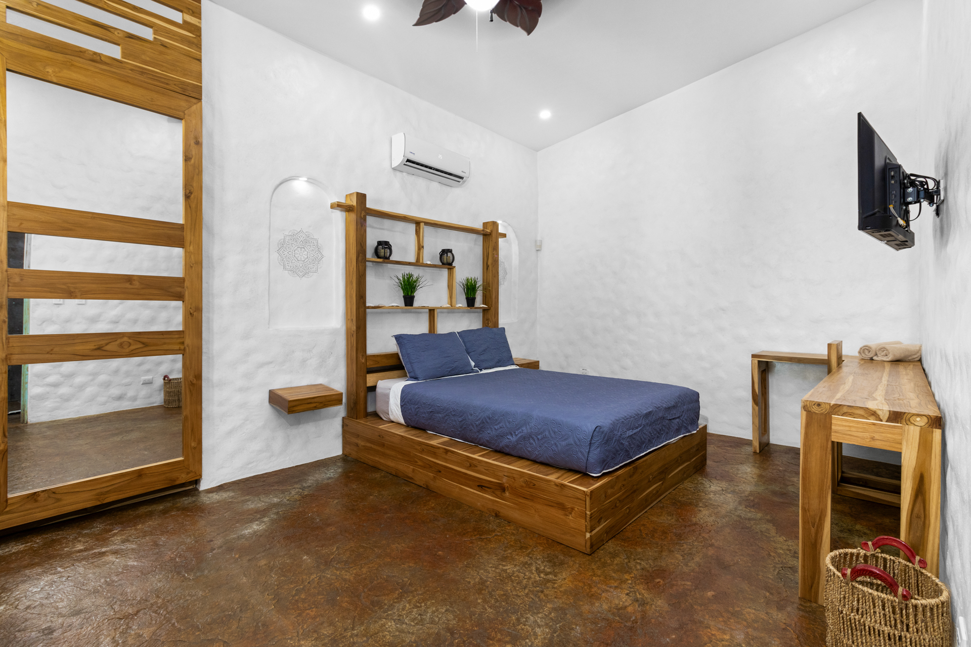 Casa Estrella, Located in the Vibrant Surfside of Playa Potrero