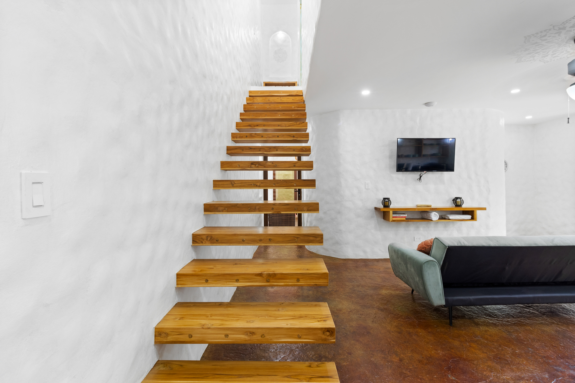 Casa Estrella, Located in the Vibrant Surfside of Playa Potrero