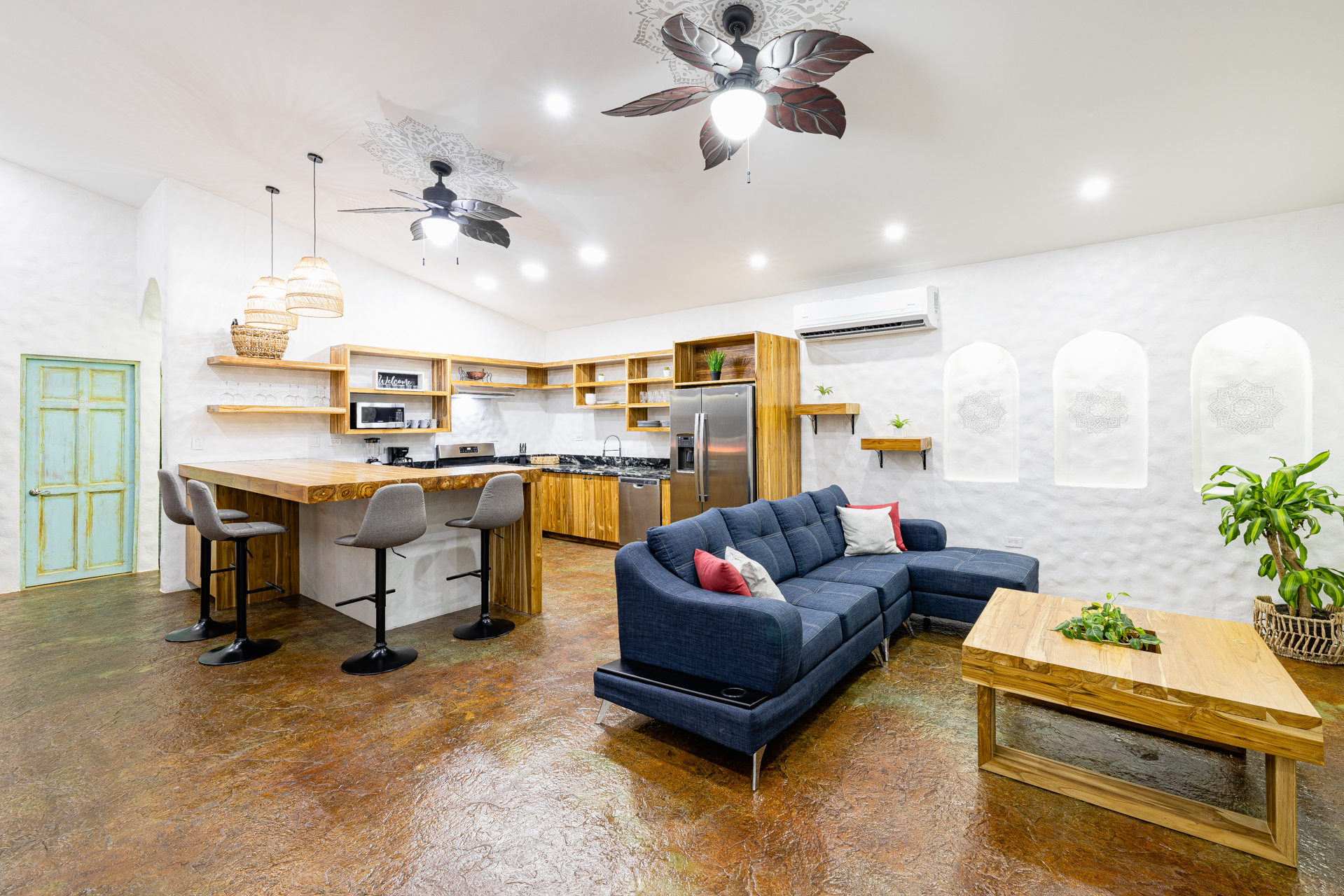 Casa Estrella, Located in the Vibrant Surfside of Playa Potrero