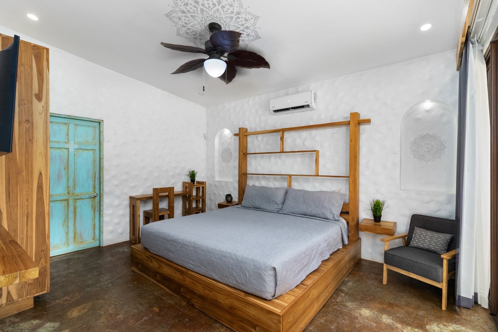 Casa Estrella, Located in the Vibrant Surfside of Playa Potrero