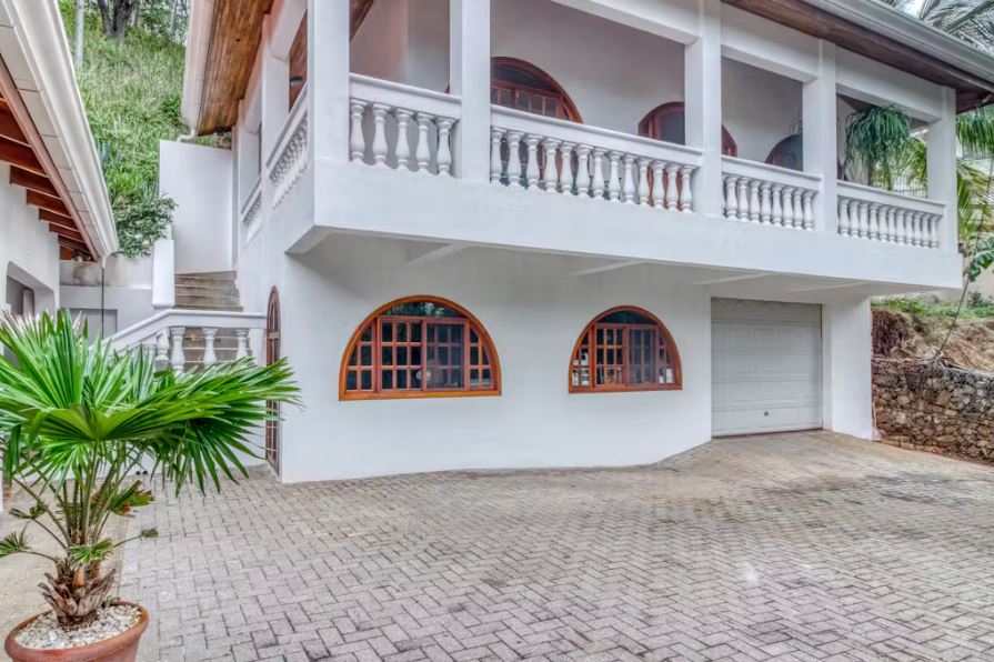 Casa Margarita | Flamingo Beach Realty