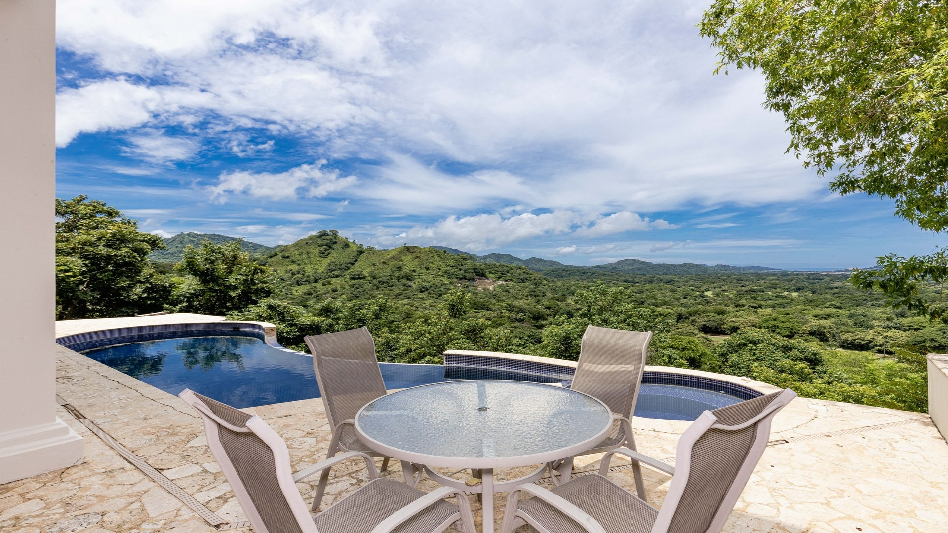 Casa de la Promesa, Vistas de Flamingo - Flamingo Beach Realty Costa Rica